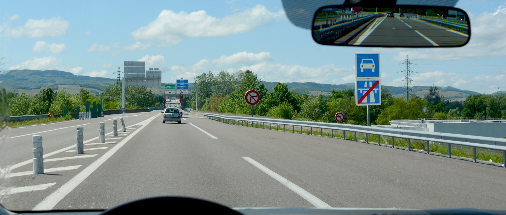 Route à accès réglementé : règles et limitations