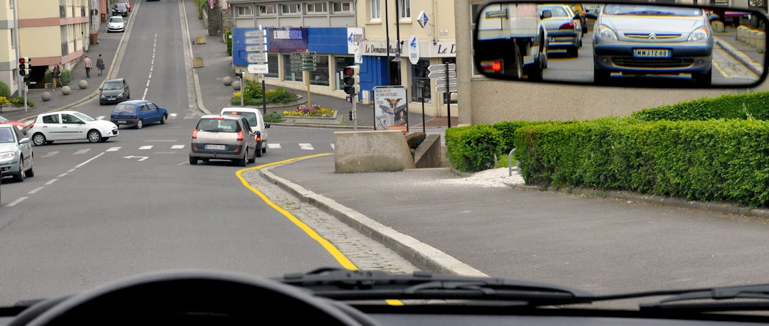 Règles de stationnement : que dit le code de la route