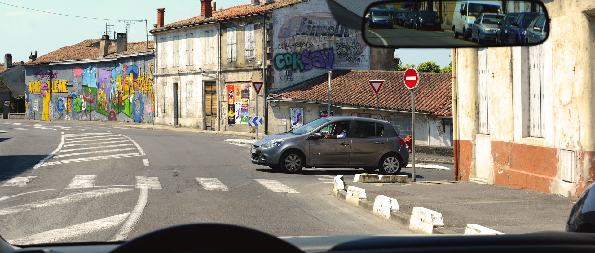 Aborder une intersection : quelles sont les règles