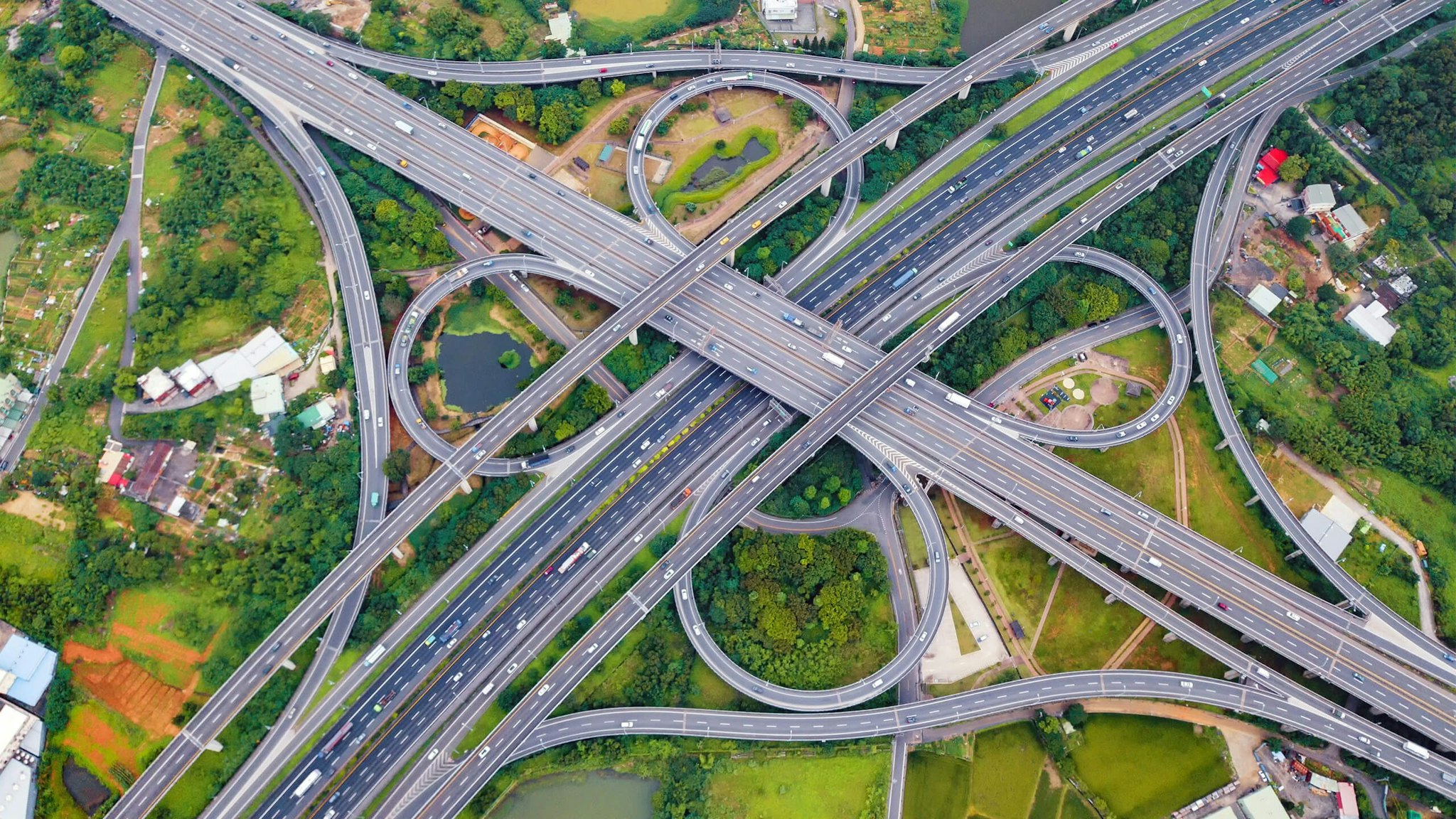 Jonction et bifurcation d’autoroute : que faut-il savoir