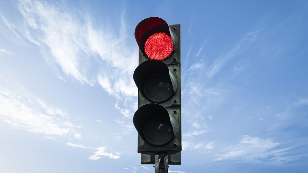 Tout savoir sur les feux tricolores dans le code de la route